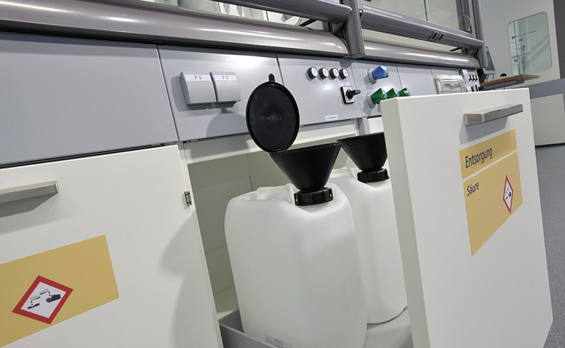 Laboratory construction – flexible and fast | Waldner