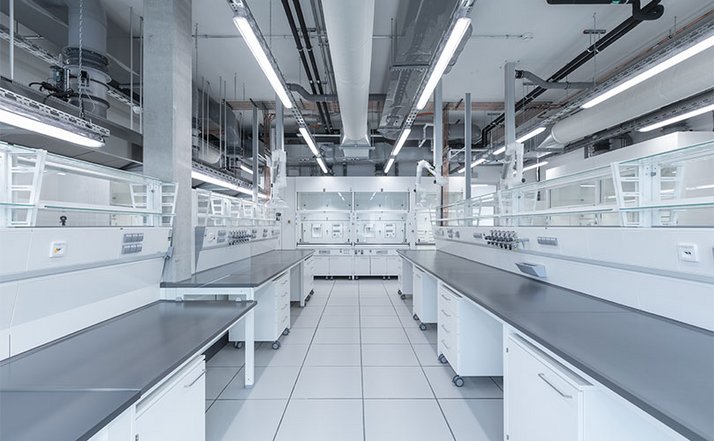 Lab Bench for Your Individual Needs – buy from Waldner