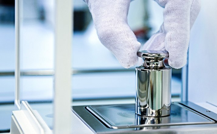 Balance Table for Precise Measuring Results in Laboratories