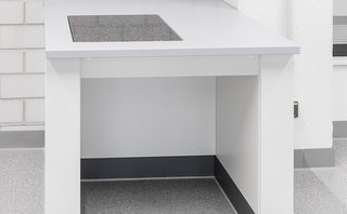 Balance Table for Precise Measuring Results in Laboratories